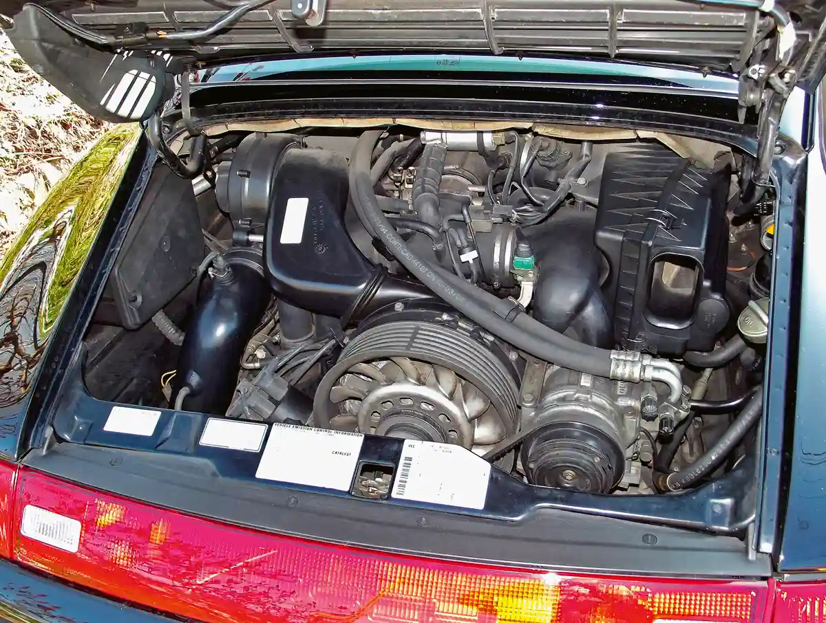 Menetszél: Porsche 911 Carrera (993) (1994) – Légi dicsőség